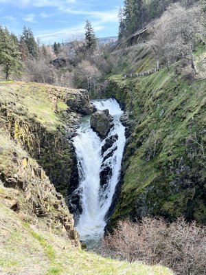 MOSIER CREEK FALLS - Updated August 2025 - 34 Photos - 207 3rd Ave ...