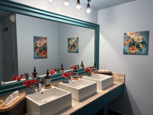 ALOHA MODERN KITCHEN - Updated July 2025 - 14 Photos - 100 - 5920 ...