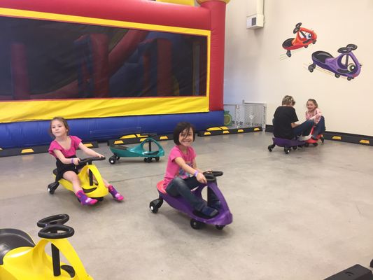 WIPPERSNAPPERS KIDS PLAY PLACE - 29 Photos & 40 Reviews - Kids ...