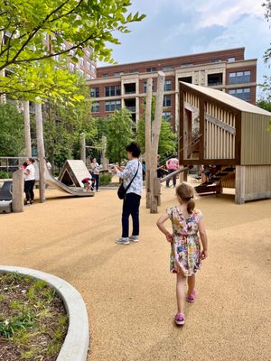 METROPOLITAN PARK - Updated July 2025 - 46 Photos - S Fern St ...