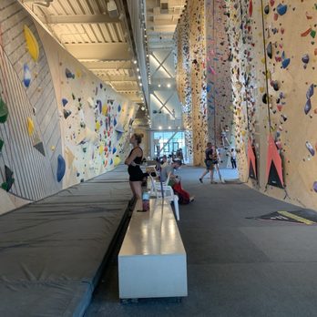 THE FRONT CLIMBING CLUB - SOUTH MAIN - Updated December 2025 - 18 ...