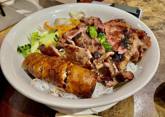 MOONLIGHT CAFE - Updated August 2025 - 445 Photos & 493 Reviews - 1919 ...