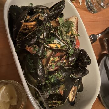 SWEET BASIL - Updated May 2025 - 250 Photos & 700 Reviews - 942 Great ...