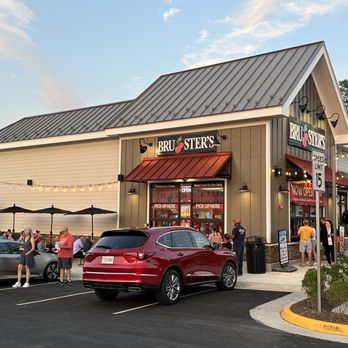 BRUSTER’S REAL ICE CREAM - Updated December 2025 - 31 Photos & 19 ...