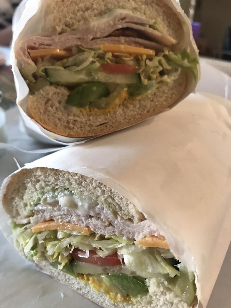 CLEMENTS COUNTRY MARKET - 11 Photos - Grocery - 18830 E Hwy 88 ...