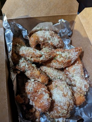 WINGZ AND TINGZ - Updated October 2025 - 41 Photos & 52 Reviews - 94 ...