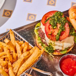 HOPSMITH TAVERN - Updated October 2025 - 364 Photos & 429 Reviews - 15 ...