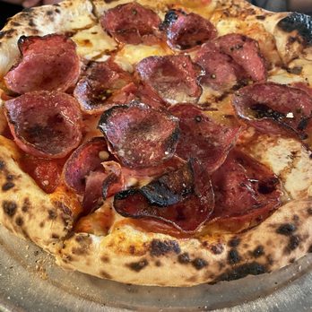 B SIDE PIZZA & WINE BAR - Updated October 2025 - 1102 Photos & 1388 ...