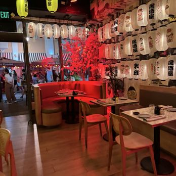 PAPERFISH SUSHI - Updated December 2025 - 476 Photos & 285 Reviews ...