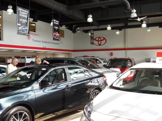 ISLAND TOYOTA - Updated January 2026 - 22 Photos & 106 Reviews - 1591 ...