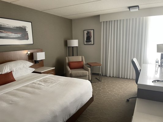 DELTA HOTELS BY MARRIOTT GREEN BAY - Updated August 2025 - 13 Photos ...