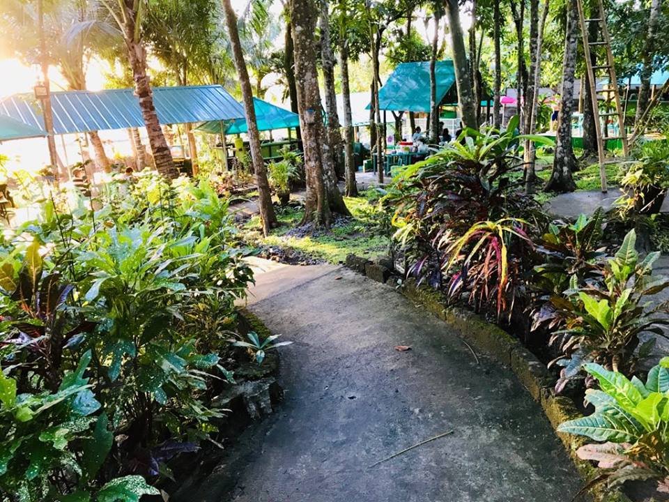 SUN STAR MOON GARDEN RESORT - Updated October 2025 - 13 Photos - Taft ...