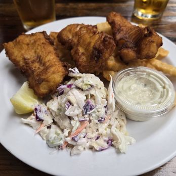 THE CROOKED PUTTER RESTAURANT & PIZZERIA - Updated December 2025 - 76 ...