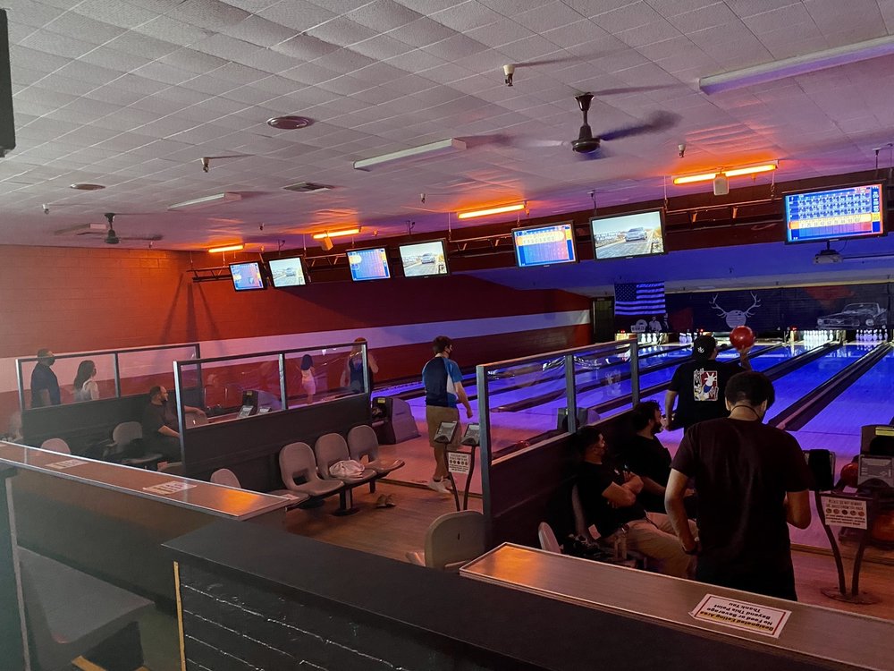 BOWLERO LANCASTER - Updated January 2025 - 33 Photos & 43 Reviews ...