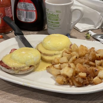 THE GREEN APPLE - Updated January 2026 - 13 Photos & 36 Verified ...