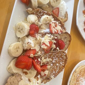 CORNER CAFE - Updated April 2024 - 1028 Photos & 1281 Reviews - 110 ...