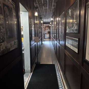 PERRY’S - SAN FRANCISCO - Updated January 2026 - 354 Photos & 741 ...