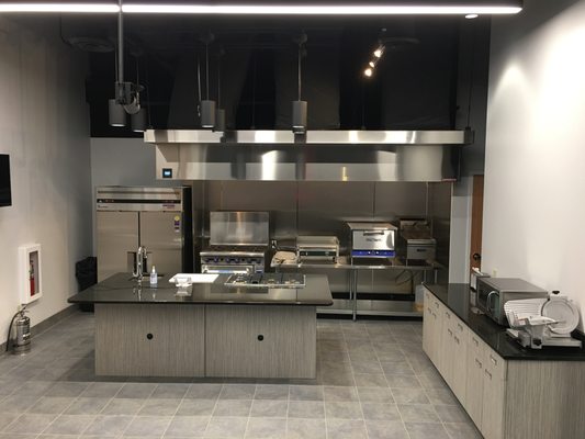 DENNIS PAPER & FOOD SERVICE - Updated May 2026 - 18 Photos - 101 Mecaw ...
