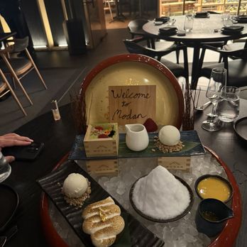 MODAN - Updated July 2025 - 388 Photos & 73 Reviews - 1788 Chain Bridge ...