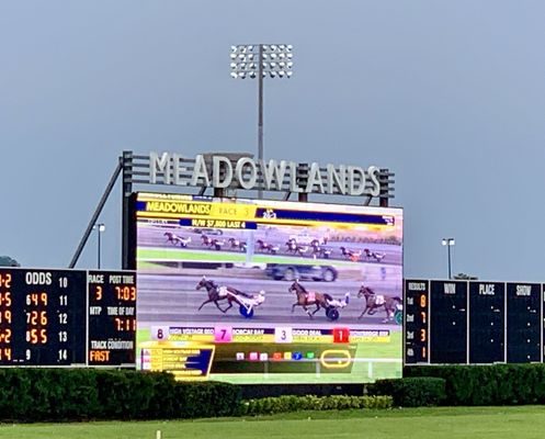 MEADOWLANDS RACING & ENTERTAINMENT - Updated October 2025 - 201 Photos ...