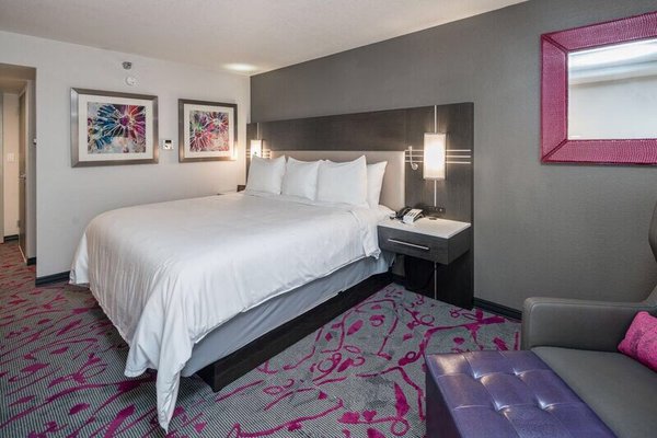 RADISSON HOTEL OAKLAND AIRPORT - Updated July 2024 - 186 Photos & 202 ...