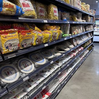 FRESH INTERNATIONAL MARKET - Updated October 2024 - 37 Photos & 24 ...