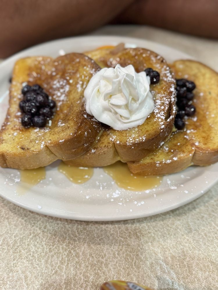 CASTLEWOOD CAFE - Updated November 2025 - 82 Photos & 43 Reviews - 1307 ...