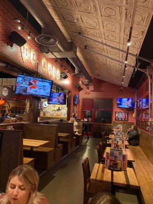 M.L.ROSE CRAFT BEER & BURGERS - Updated September 2025 - 224 Photos ...