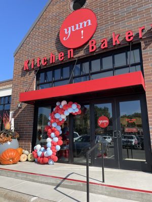 YUM KITCHEN & BAKERY WOODBURY MINNESOTA - Updated July 2024 - 33 Photos ...
