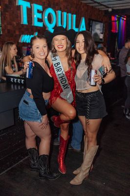 OKLAHOMA RANCH - Updated December 2025 - 38 Photos - 425 Kings Of Leon ...