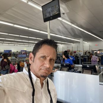 GOODWILL OF ORANGE COUNTY - Updated December 2025 - 80 Photos & 112 ...