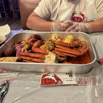 PIER 88 BOILING SEAFOOD & BAR - Updated June 2024 - 96 Photos & 121 ...
