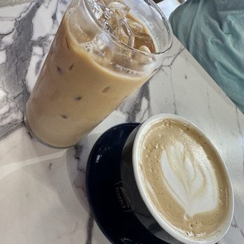 KAFFEINATED CREPES AND COFFEE - Updated August 2025 - 40 Photos & 16 ...