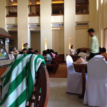 THE PALMS COUNTRY CLUB - Updated August 2025 - 1410 Laguna Heights ...