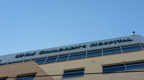 UNM HOSPITAL - Updated September 2024 - 31 Photos & 92 Reviews - 2211 ...