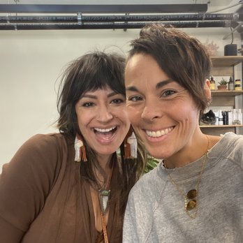 KINDRED HAIR SPACE - Updated November 2025 - 54 Photos & 40 Reviews ...