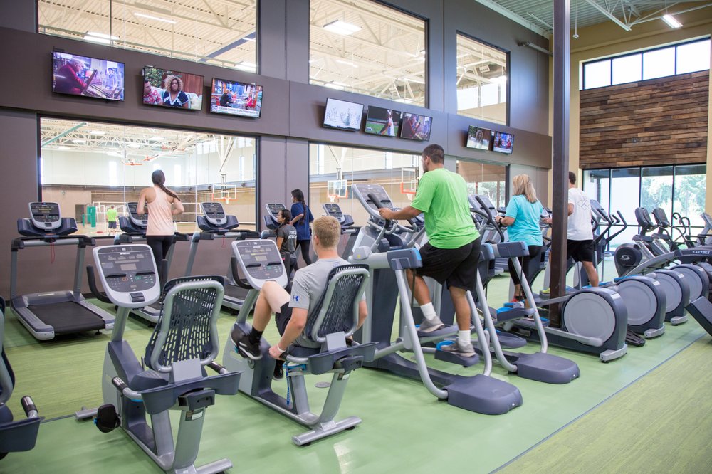 DAS REC - 18 Photos & 22 Reviews - Circuit Training Gyms - 345 Landa St ...