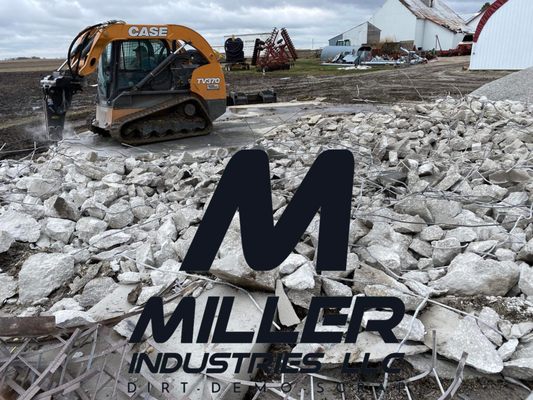 MILLER INDUSTRIES - Updated February 2025 - 16 Photos - 111 S Pilot St ...