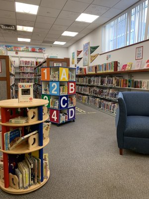 MINEOLA MEMORIAL LIBRARY - Updated September 2025 - 10 Photos - 195 ...