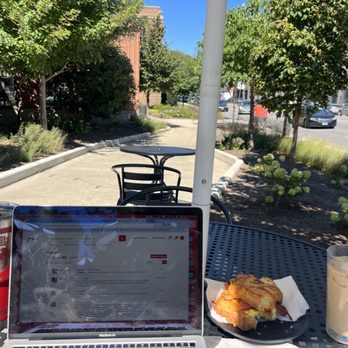 HEXE COFFEE CO. - Updated June 2024 - 282 Photos & 193 Reviews - 2000 W ...