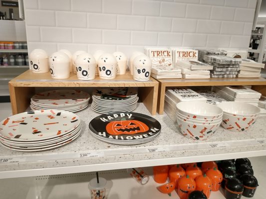 TARGET - Updated December 2025 - 260 Photos & 62 Reviews - 371 Putnam ...