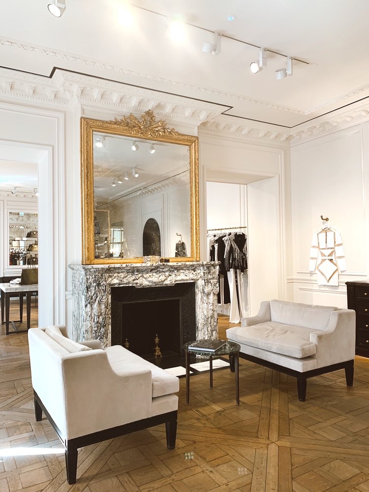 BALMAIN - Updated August 2024 - 44 rue François 1er, Paris, France ...