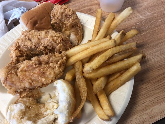 RUSTY ROOSTER - 15 Photos & 11 Reviews - Fast Food - 1826 E Sarah ...