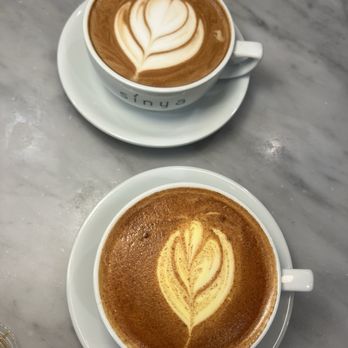 SINYA - Updated July 2025 - 118 Photos & 62 Reviews - 354 W Hubbard St ...