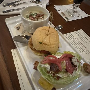 TABOR ROAD TAVERN - Updated November 2025 - 440 Photos & 672 Reviews ...