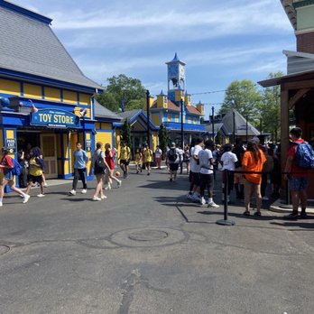 LAKE COMPOUNCE - Updated December 2025 - 462 Photos & 350 Reviews - 185 ...