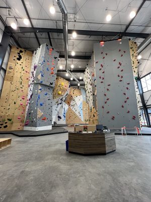 PORTLAND ROCK GYM - BEAVERTON - Updated December 2025 - 35 Photos ...