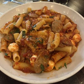 CALO PIZZERIA RESTAURANT & LOUNGE - Updated November 2024 - 724 Photos ...