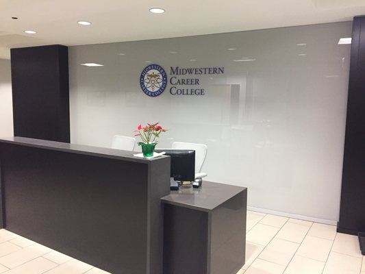 MIDWESTERN CAREER COLLEGE - 25 Photos & 12 Reviews - 100 S Wacker Dr ...