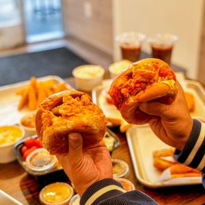 HOT CHICKZ - Updated July 2025 - 243 Photos & 161 Reviews - 4242 Camino ...